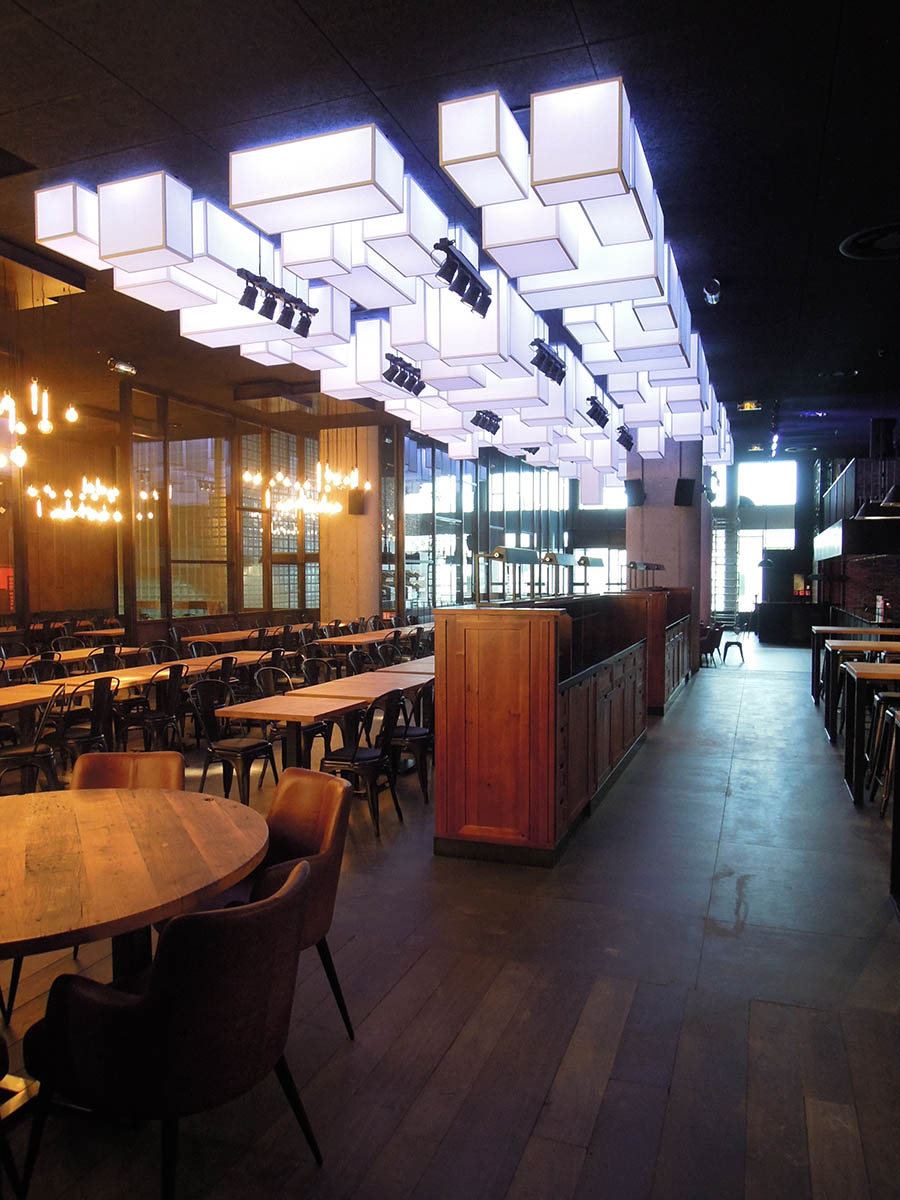 RESTAURANT CRAZY HALL - PARALLEL - ARCHITECTURE INTÉRIEURE